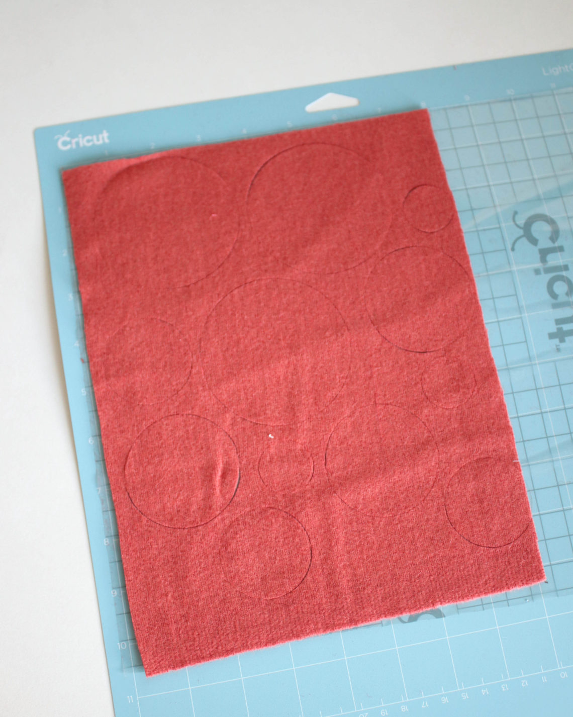 Cutting Wool Circles with the Cricut Maker