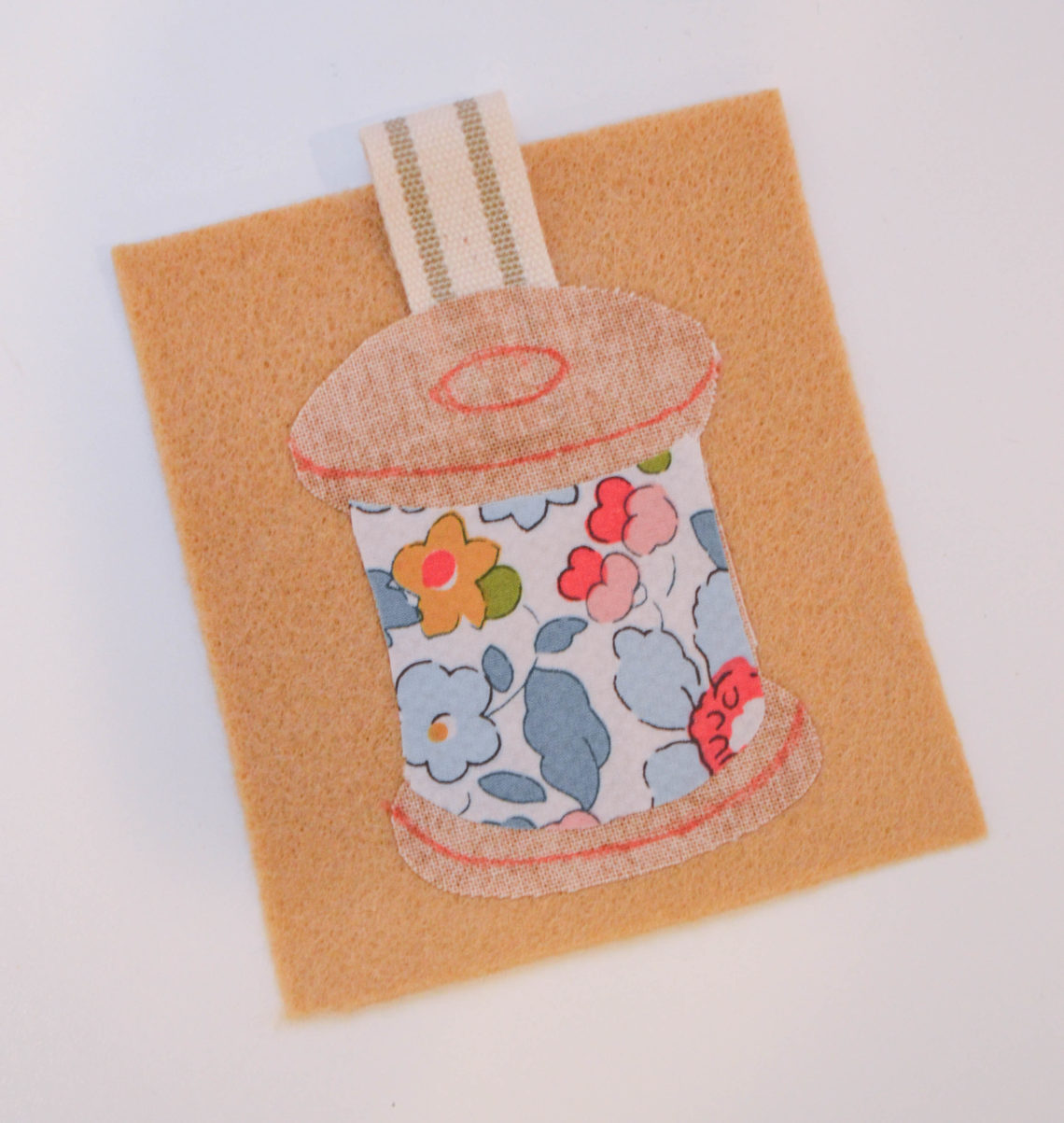 Handmade Spool-inspired Key Fobs - Diary of a Quilter - a quilt blog