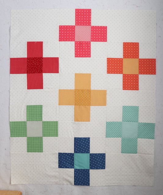 Positively Plus Mini Quilt and Crib Quilt Tutorial - Diary of a Quilter ...