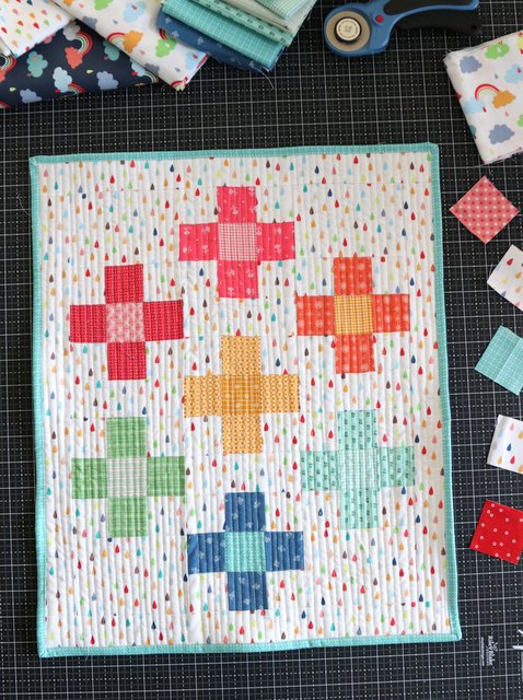 Positively Plus Mini Quilt and Crib Quilt Tutorial - Diary of a Quilter ...