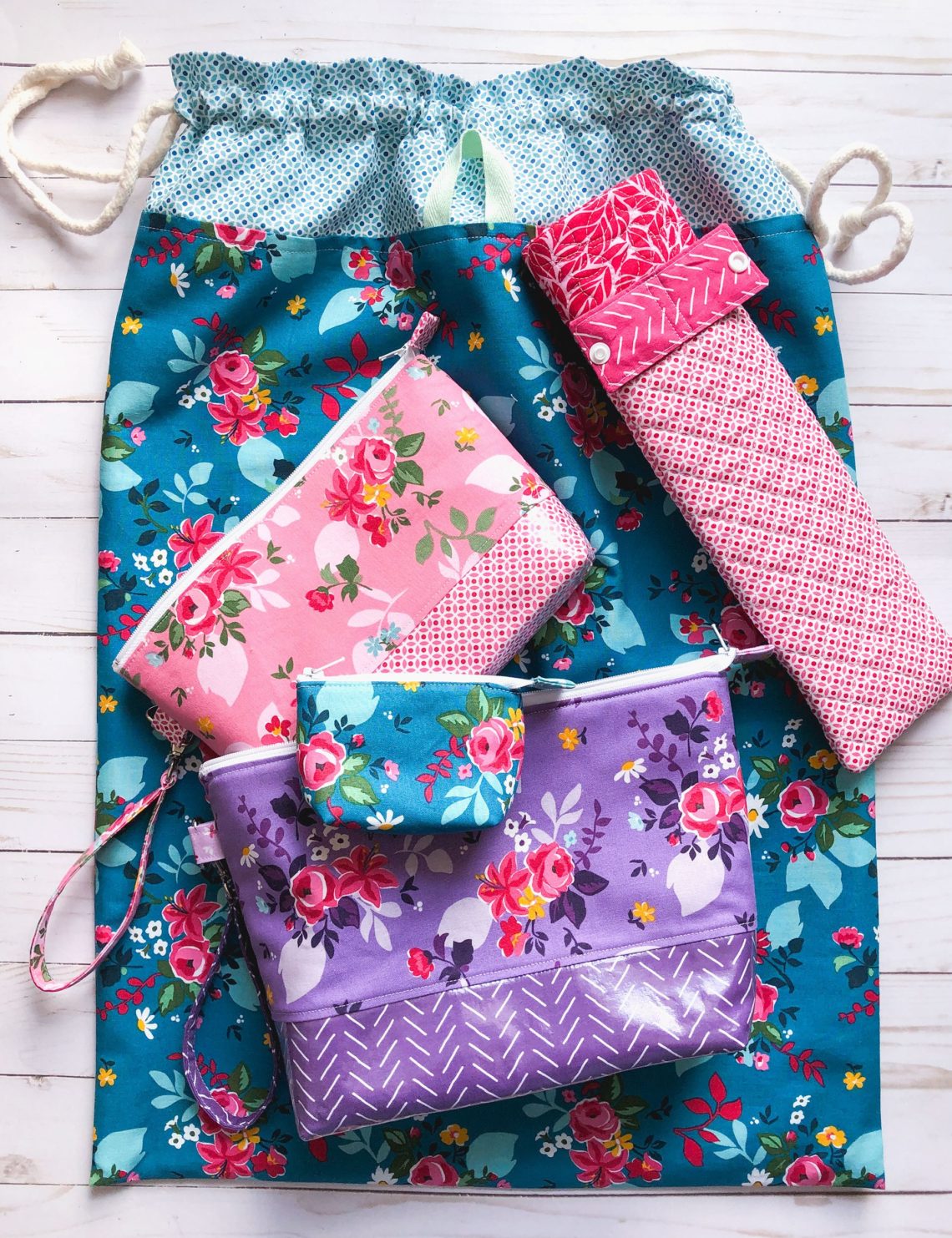 Travel Laundry Bag Tutorial - guest post by Amy Chappell - Diary of a ...