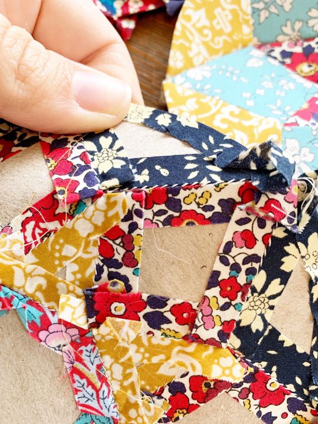 Intro to English Paper Piecing - Part 2 - Sewing Blocks Together ...