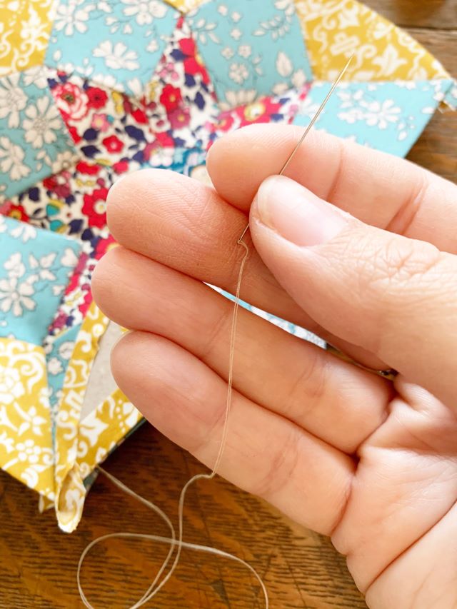 Intro to English Paper Piecing - Part 2 - Sewing Blocks Together ...