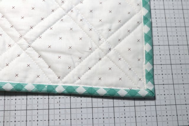 Perfect Binding with the Quilt Binding Foot - Diary of a Quilter - a ...