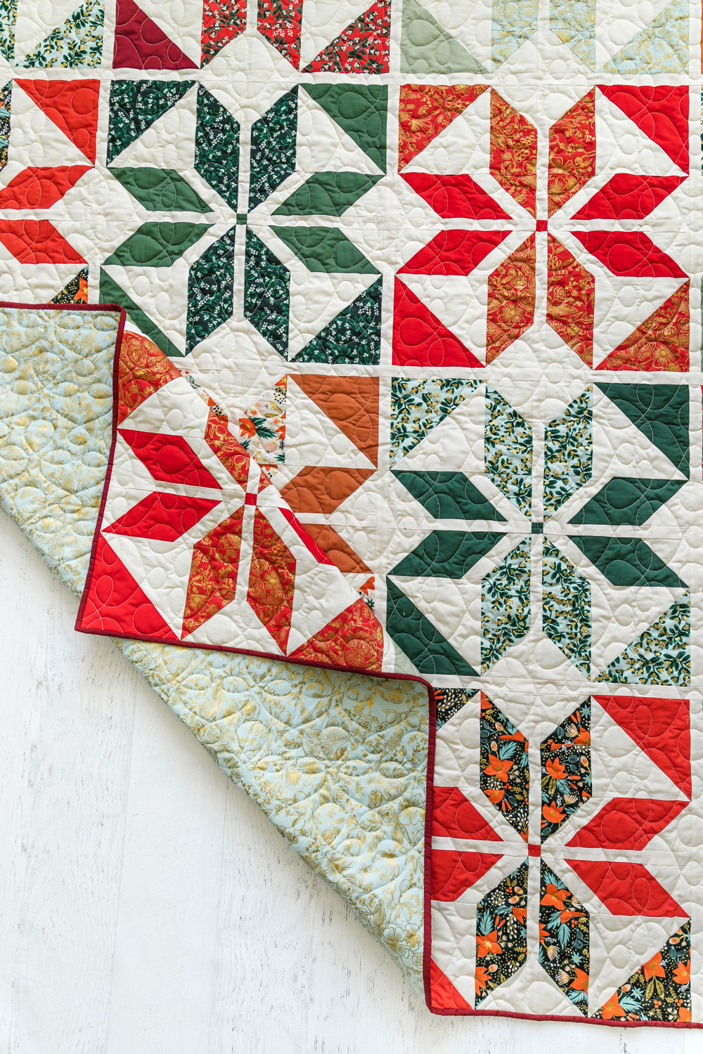 Over 30 Favorite Christmas Quilts | Quilting | Diary of a Quilter