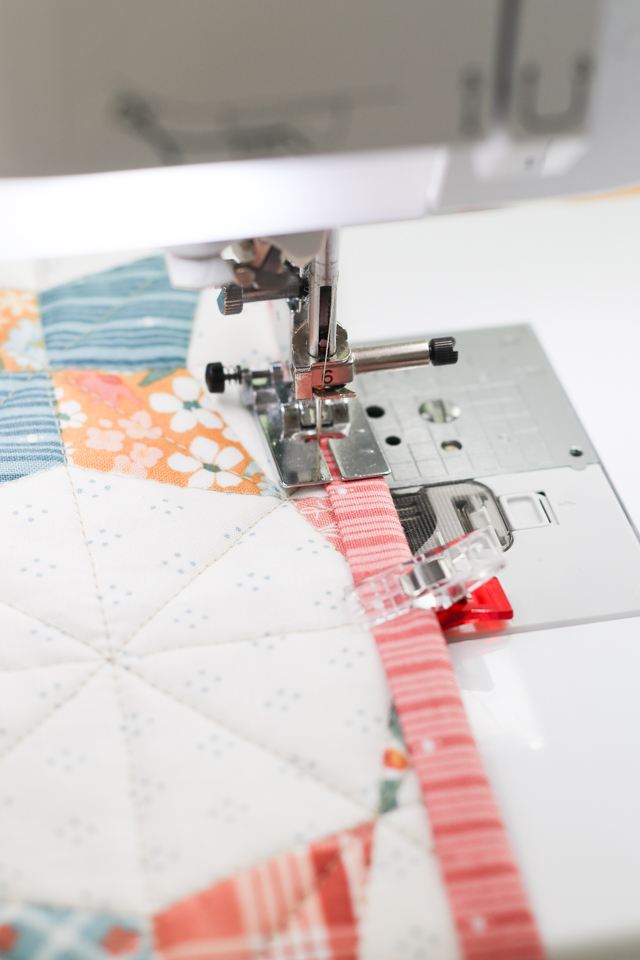 Machine Quilting Tips + Using a "Cheater Quilt" for Practice - Diary of ...