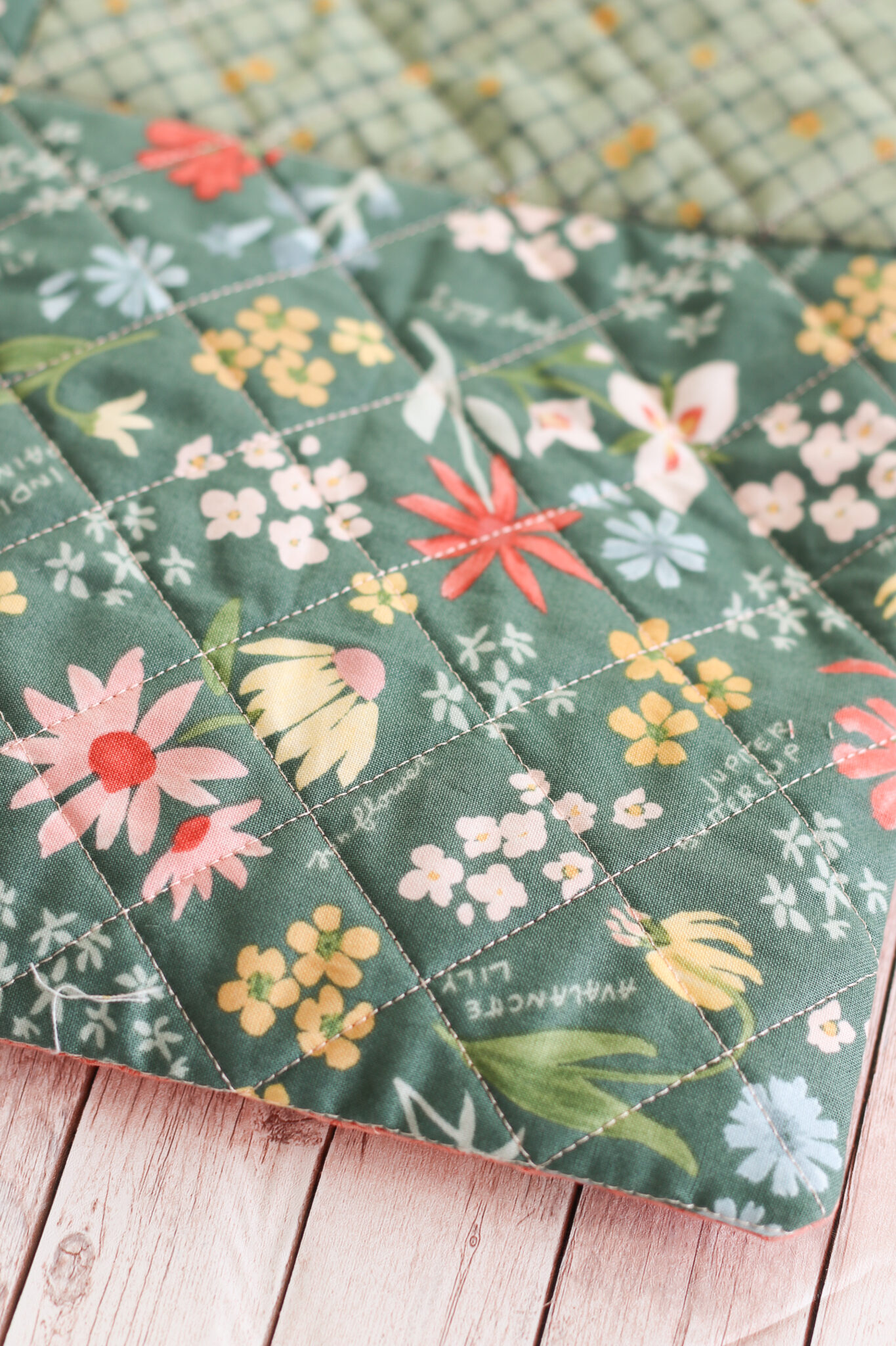 Perfectly Pieced Quilted Bag From M.E. Time - Diary of a Quilter - a ...