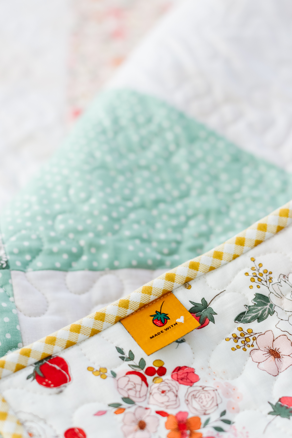 Baby Star Quilt Free Pattern - Diary of a Quilter - a quilt blog