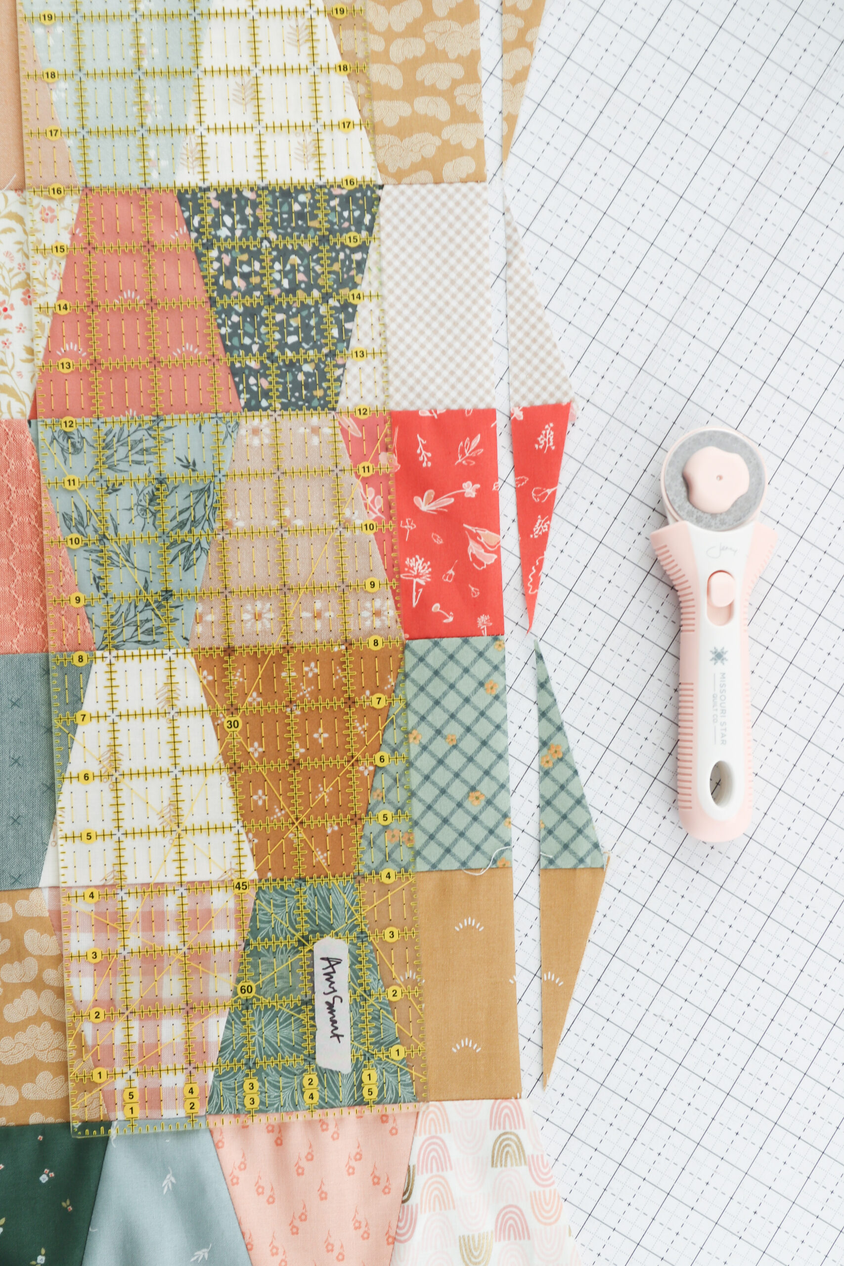 Tumbler Patchwork Quilt Tutorial - Diary of a Quilter - a quilt blog